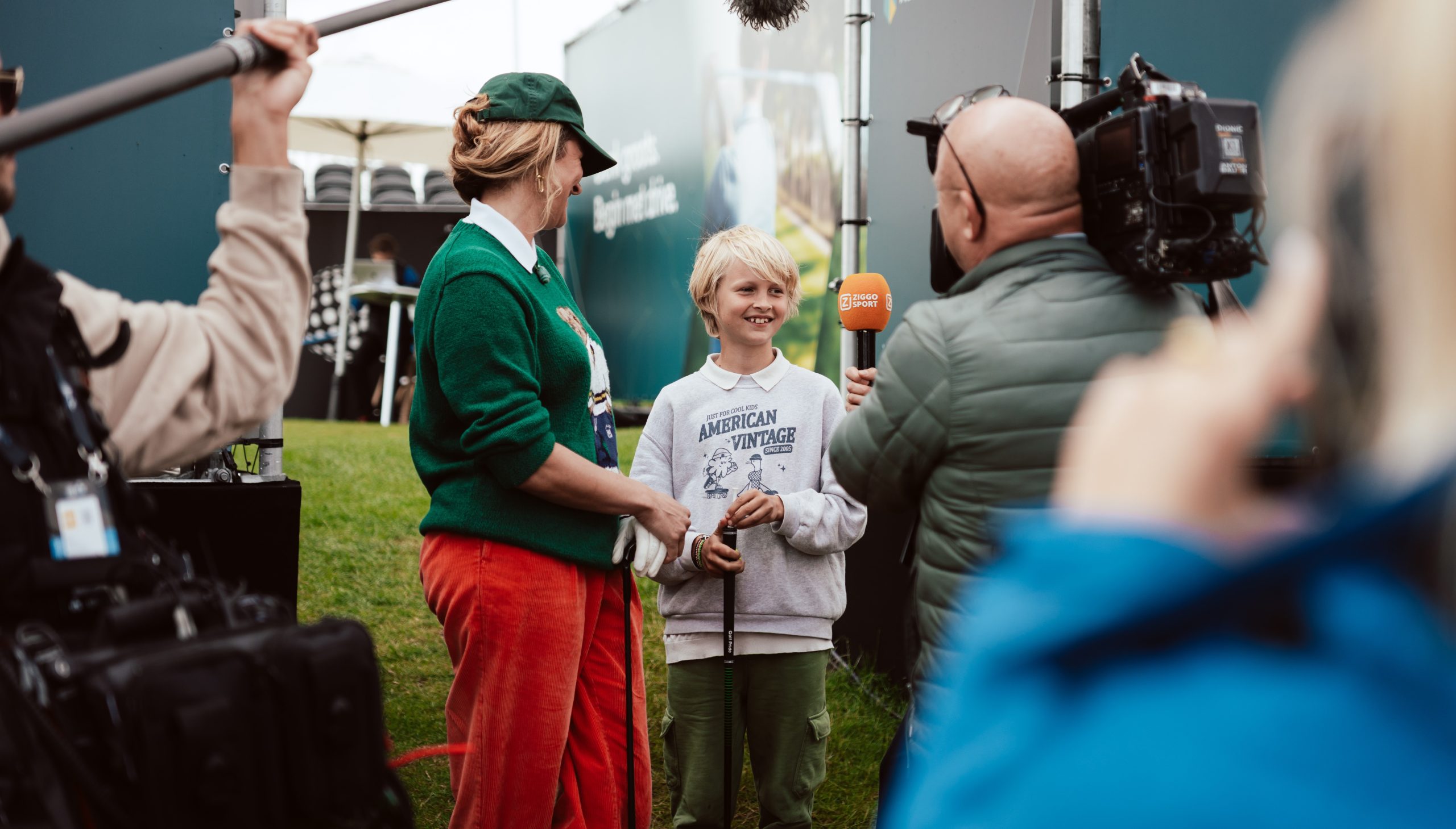 KLM Open - Lieke van Lexmond and son Vik enjoy Beat The Pro: “It was magical”
